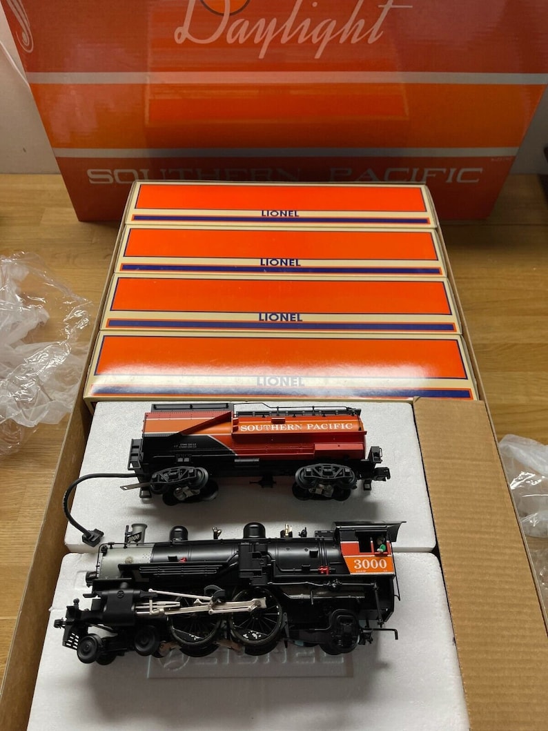 LIONEL Limited Production 2001 DAYLIGHT SOUTHERN Pacific 6-21797 O ...