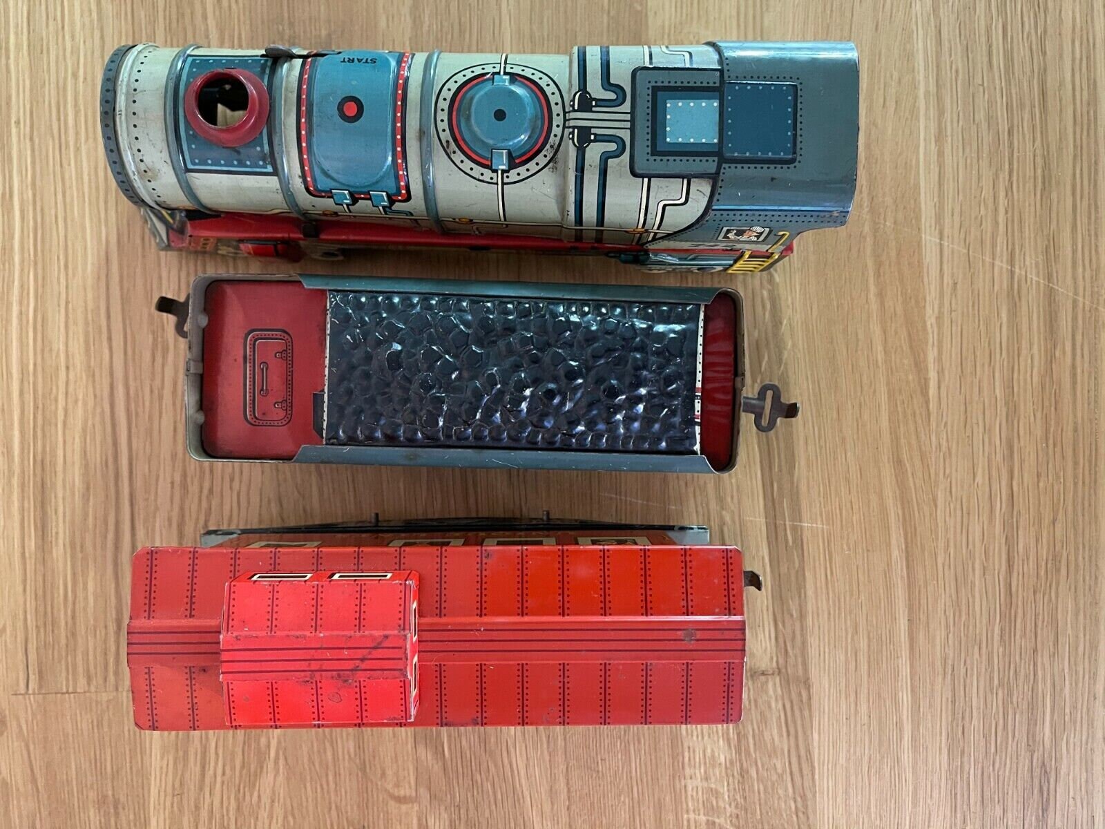 UNIQUE Vintage 1950'S Art LOCOMOTIVE MECHANICAL #742 Train Set and 2 ...