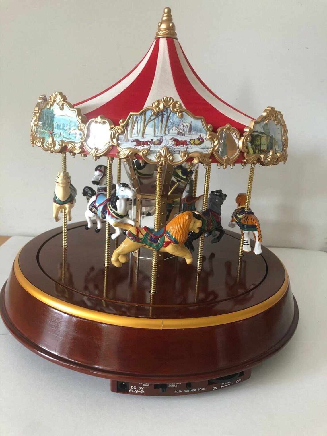 GOLD LABEL Collection World's Marquee CAROUSEL for O Scale Landscaping ...