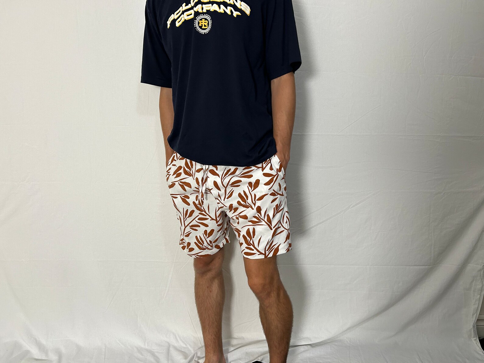 Men's Shorts Sewing Pattern. DIY Linen Shorts Pattern With Elastic ...