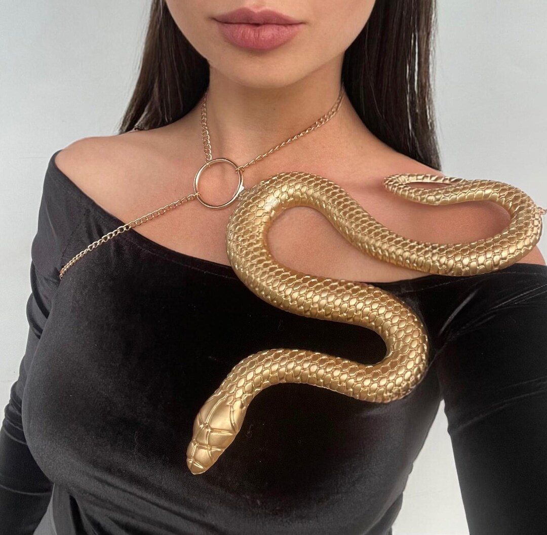 Harness With a Snake, Harness of Snakes, Accessories With Snakes ...
