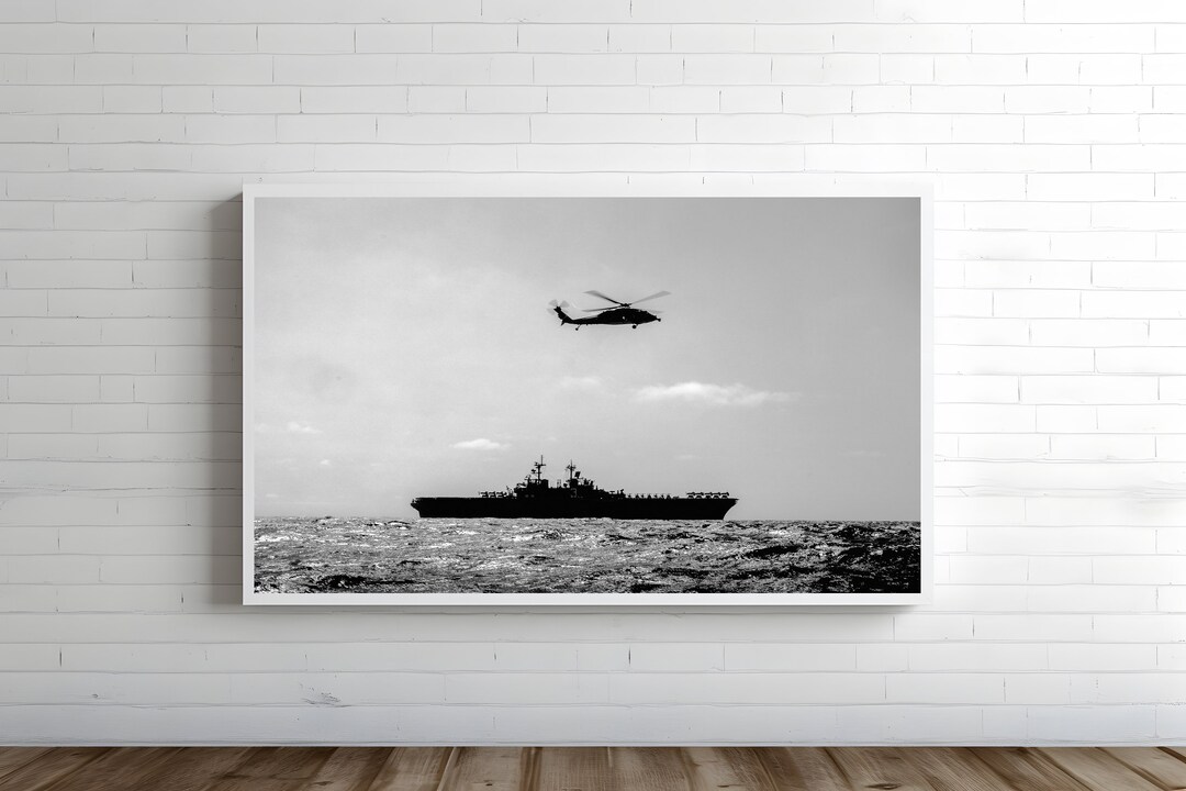 USS Kearsarge (LHD 3) | Navy Ship Art Poster| Naval Artwork | Maritime ...