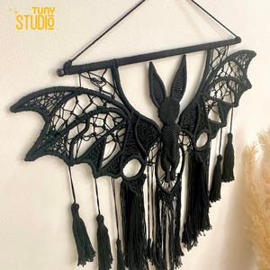 Large Macrame Bat, Halloween Wall Hanging, Macramé Gothic Bat Wall Art ...