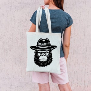 Squatchy Svg, Bigfoot Svg, Squatchy Bigfoot Outline, Funny Big Foot Png ...
