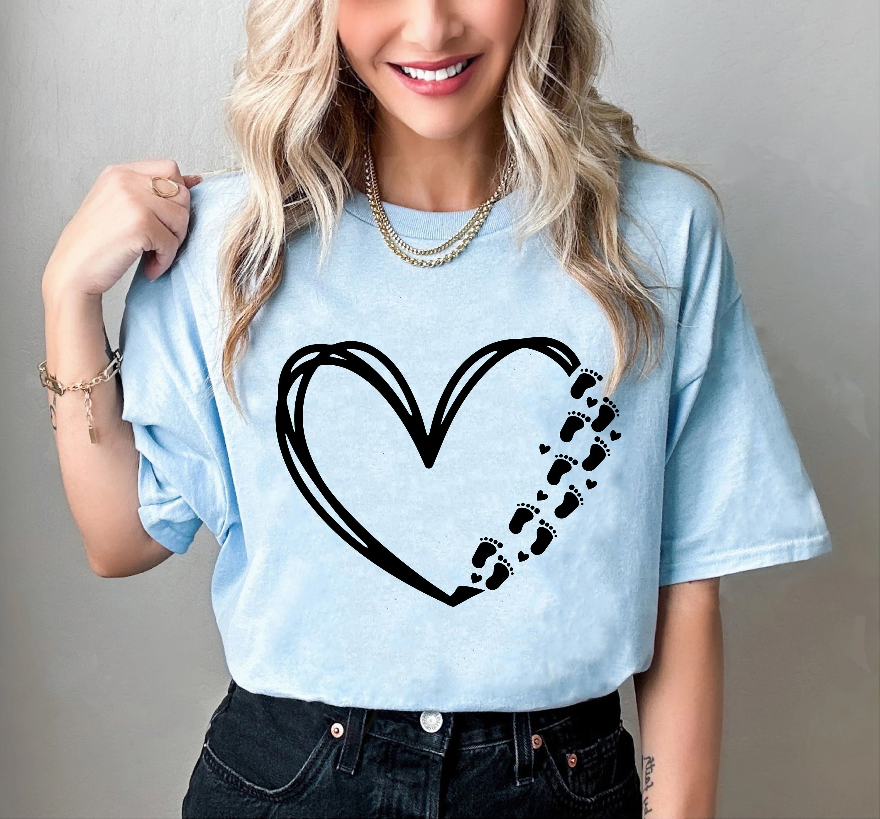 Baby Foot Prints Distressed Heart Svg, Baby Foot Print Png, Pregnant ...