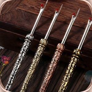 Elegant Metal Engraved Antique & Vintage Style Seam Ripper, Sewing ...