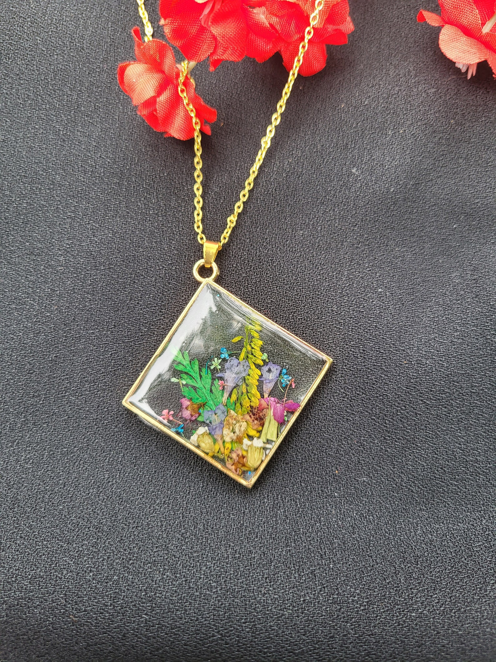 Dried Wildflower, Handmade, Resin Pendant, Geometric Shape, Great Gift ...
