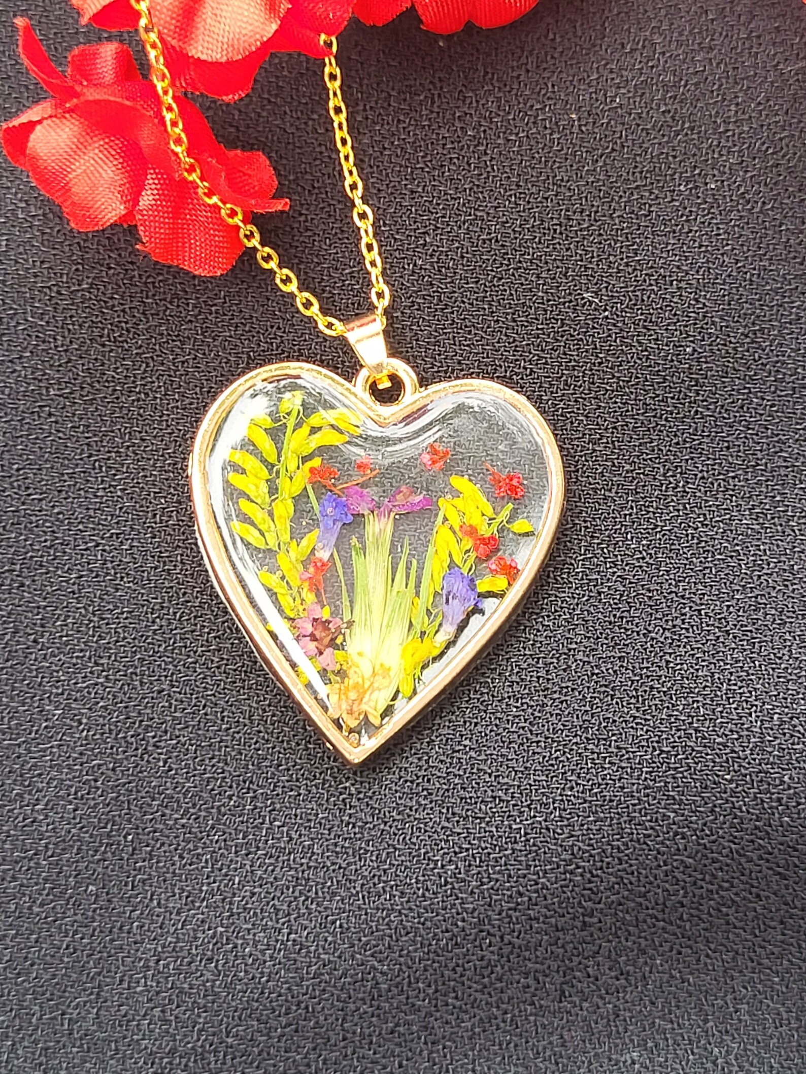 Dried Wildflower, Handmade, Resin Pendant, Geometric Shape, Great Gift ...