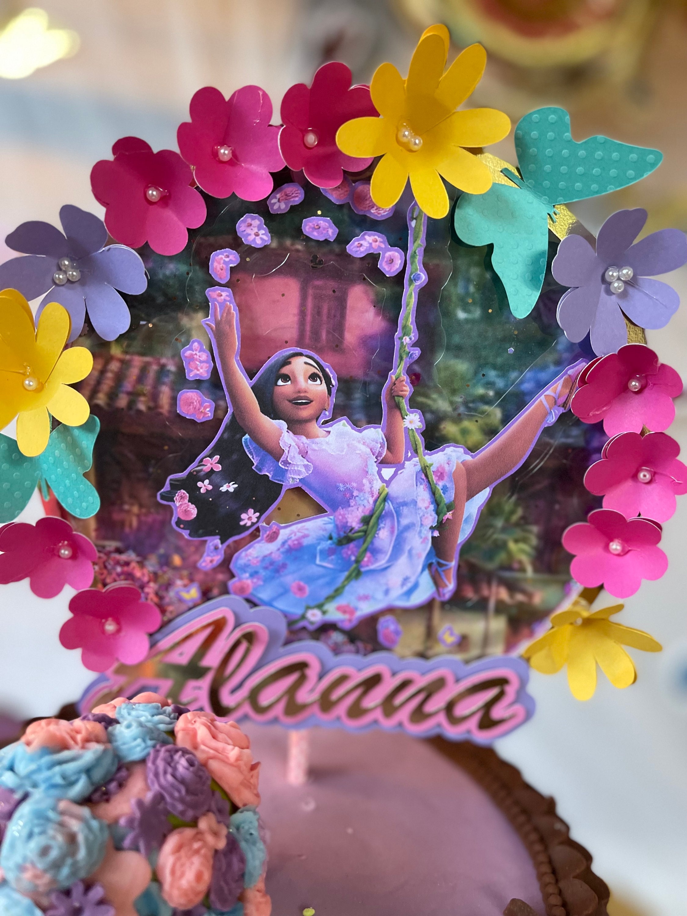 Isabela Pringle’s and Cake Topper! - Etsy