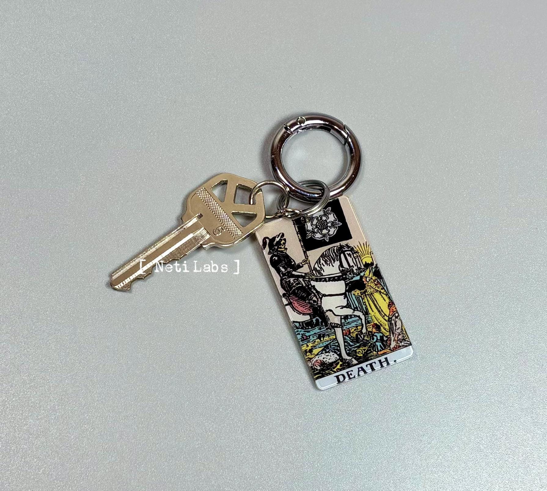 Couple Kissing Keychain Skeleton Hand 3D Printed Keychains - Neace ...