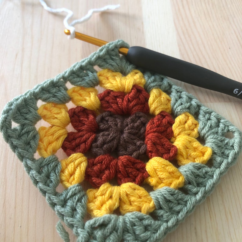 Easy Granny Square PATTERN Crochet Autumn Decor Granny Square Pattern ...