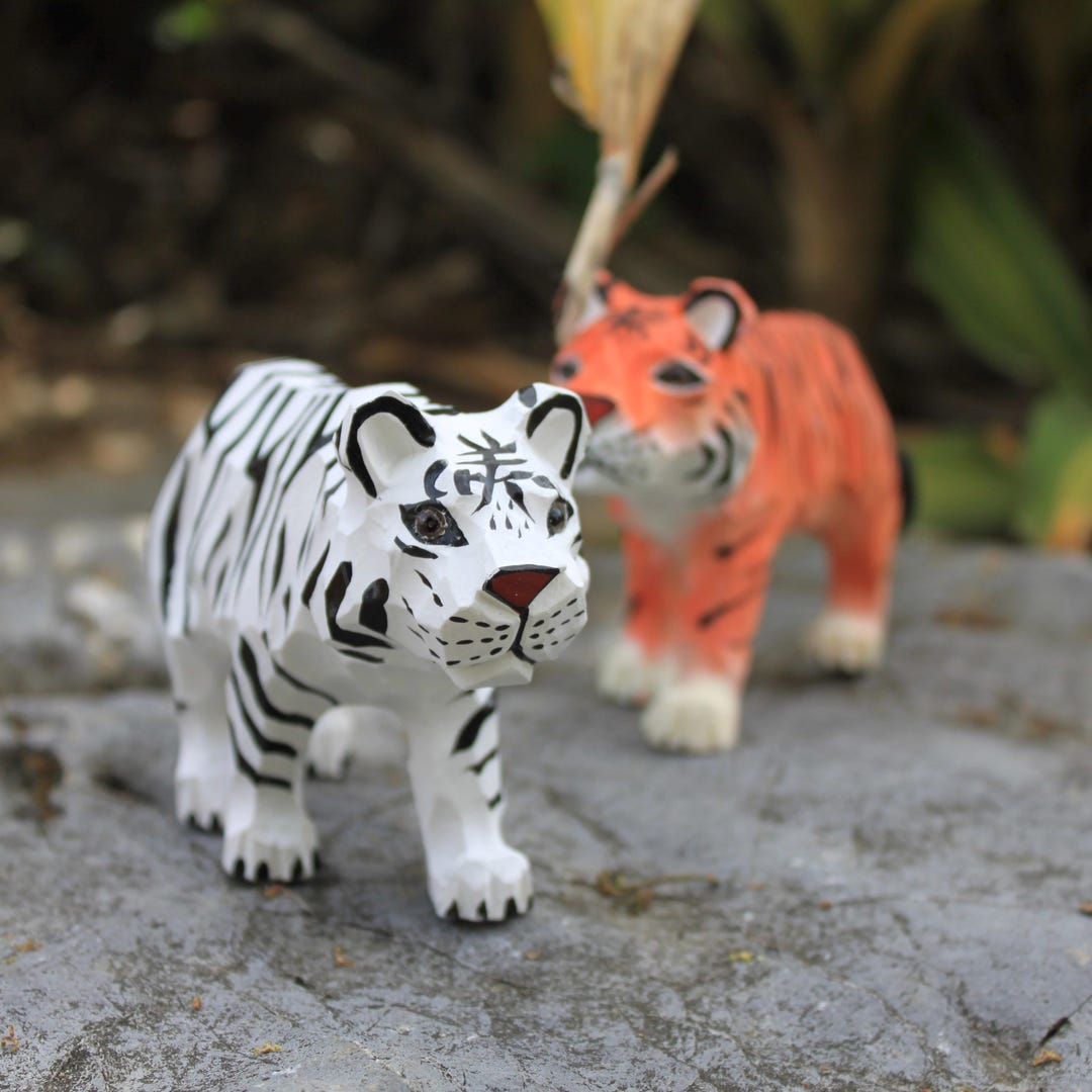 Handmade Wooden Tiger Sculpture Figurine Wood Carving Felid ...