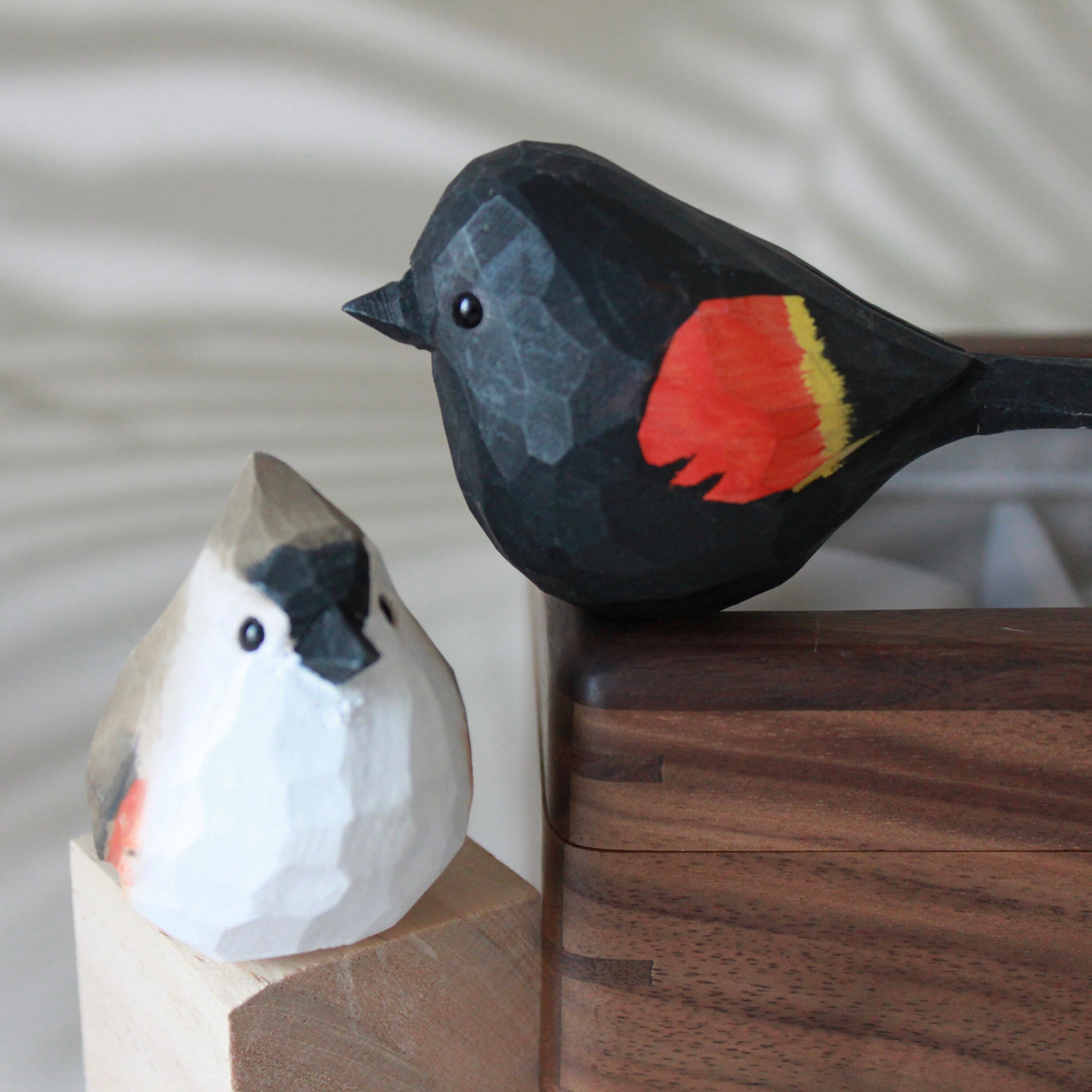 Handcraft Wooden Cute Black Bird Ornament Hand Carving Desk Home Little ...