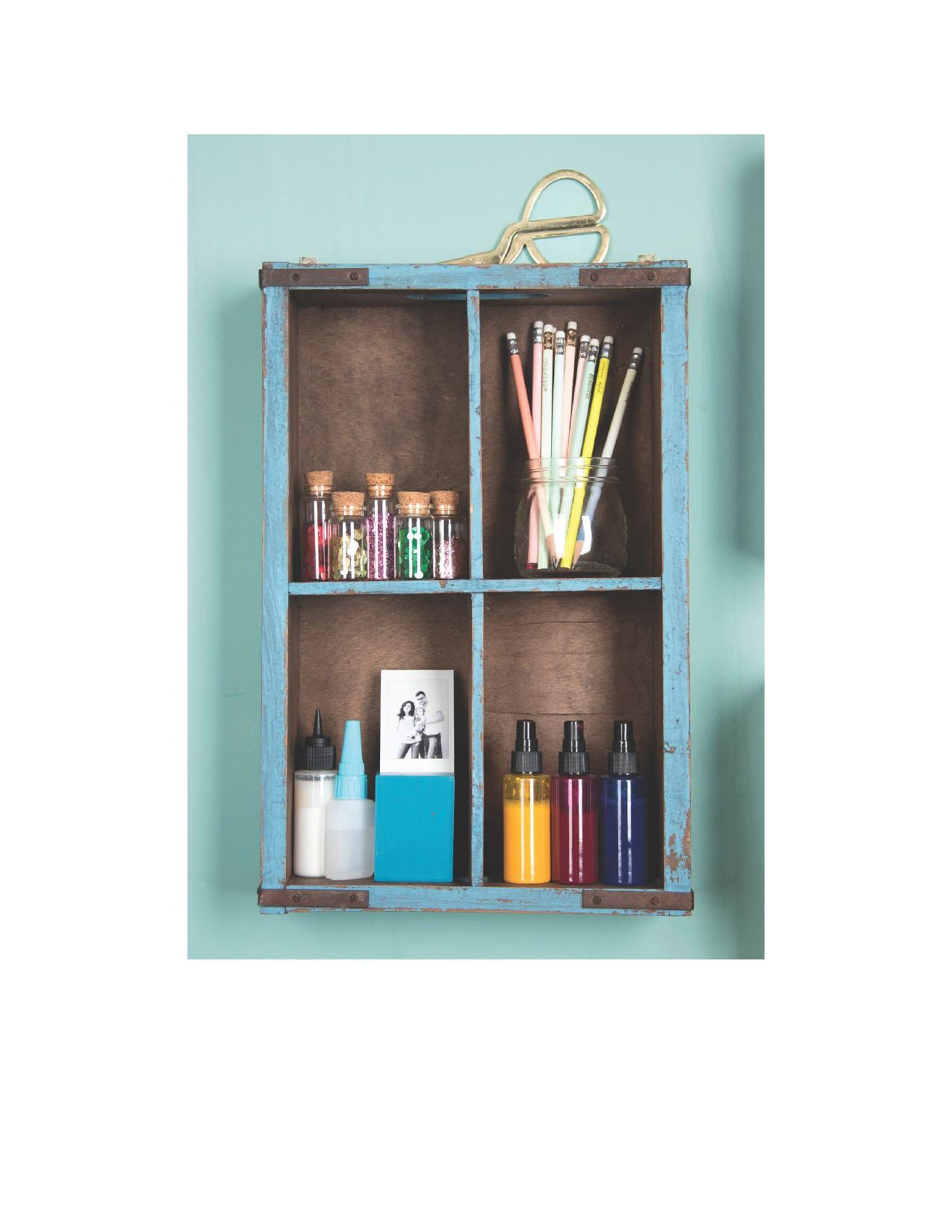 Crafting With Wooden Crates and Pallets: 25 Simple Projects for Home ...