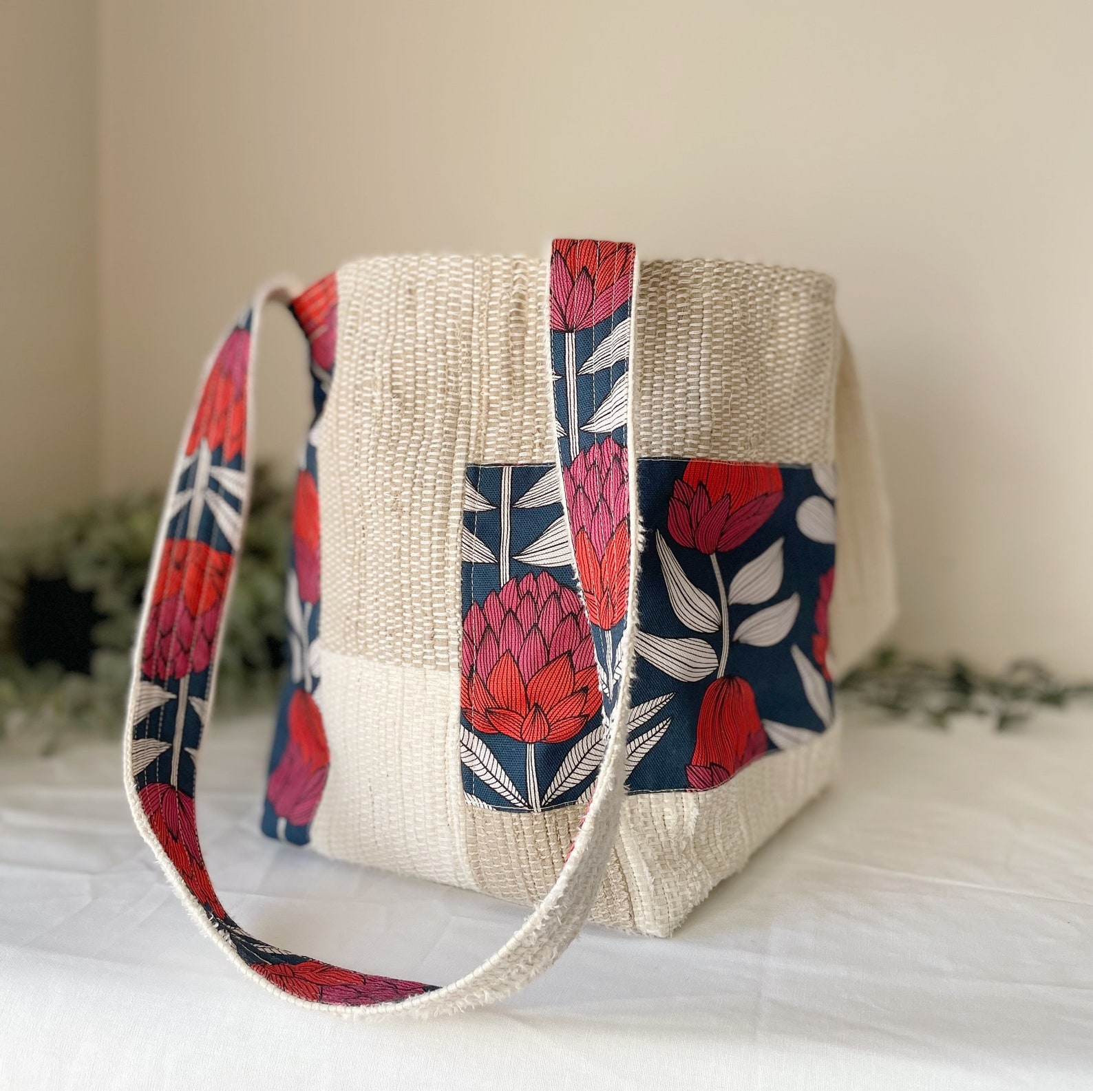Square Base Shoulder Handwoven Bag/ Sakiori Handwoven/ Split Weaving ...
