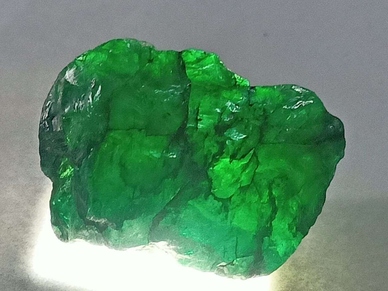 100 Carat AAA Certified Colombia Emerald Rough Best Price Raw Uncut ...