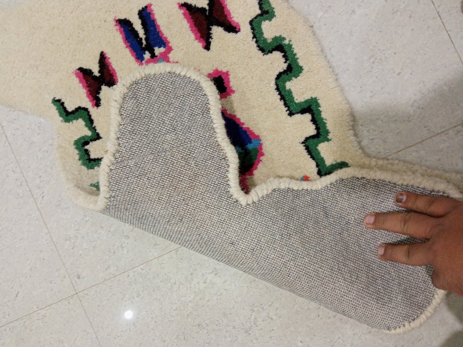 Bear Hug Rugs: Hand-tufted Wilderness wild Bear Rugs Nature-inspired ...