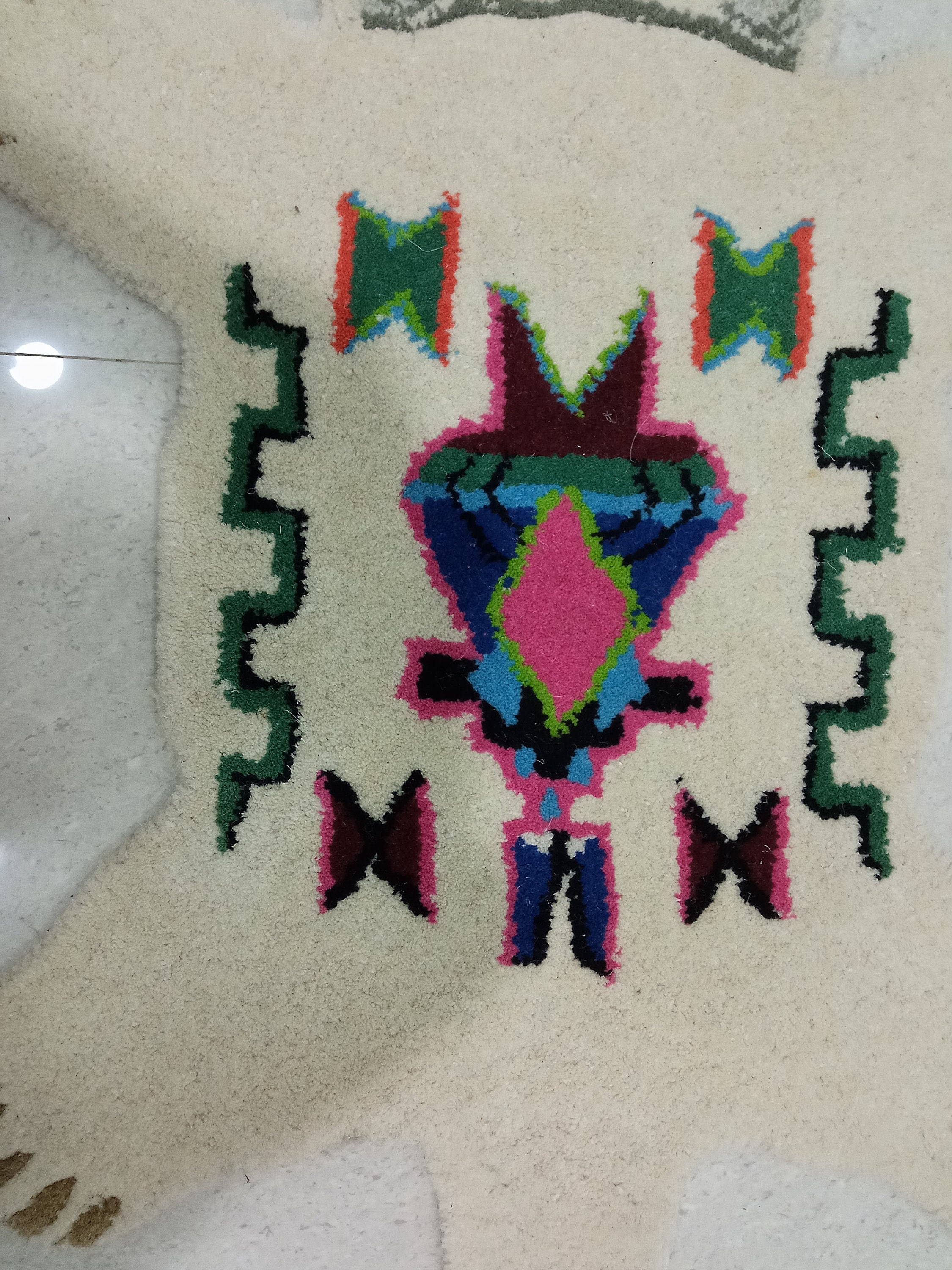 Bear Hug Rugs: Hand-tufted Wilderness wild Bear Rugs Nature-inspired ...