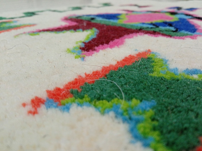 Bear Hug Rugs: Hand-tufted Wilderness wild Bear Rugs Nature-inspired ...