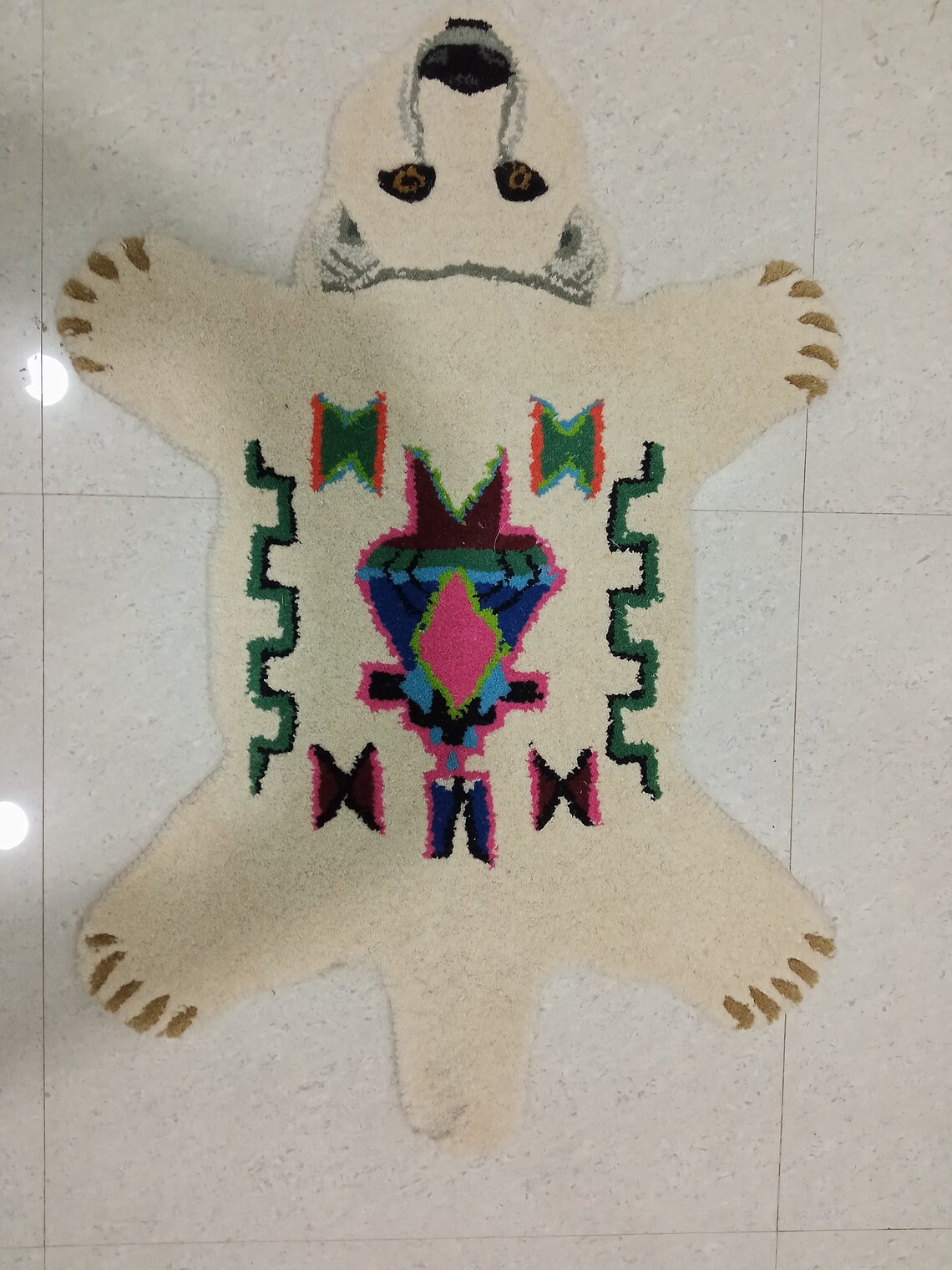 Bear Hug Rugs: Hand-tufted Wilderness wild Bear Rugs Nature-inspired ...