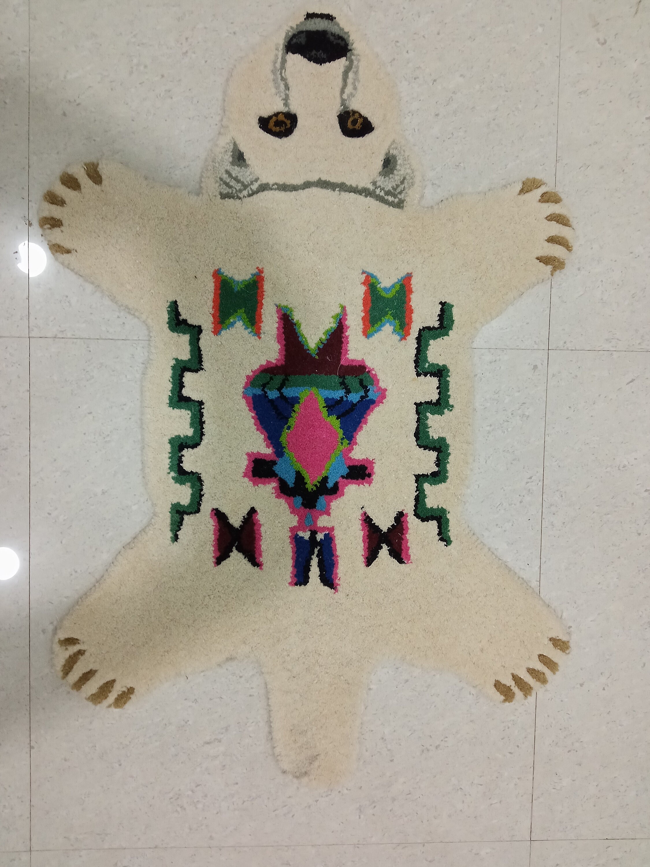 Bear Hug Rugs: Hand-tufted Wilderness wild Bear Rugs Nature-inspired ...