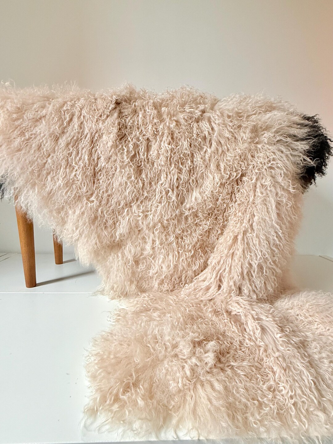 Luxurious Mongolian Fur Throw / Bed Duster / Chair Cover / Display ...