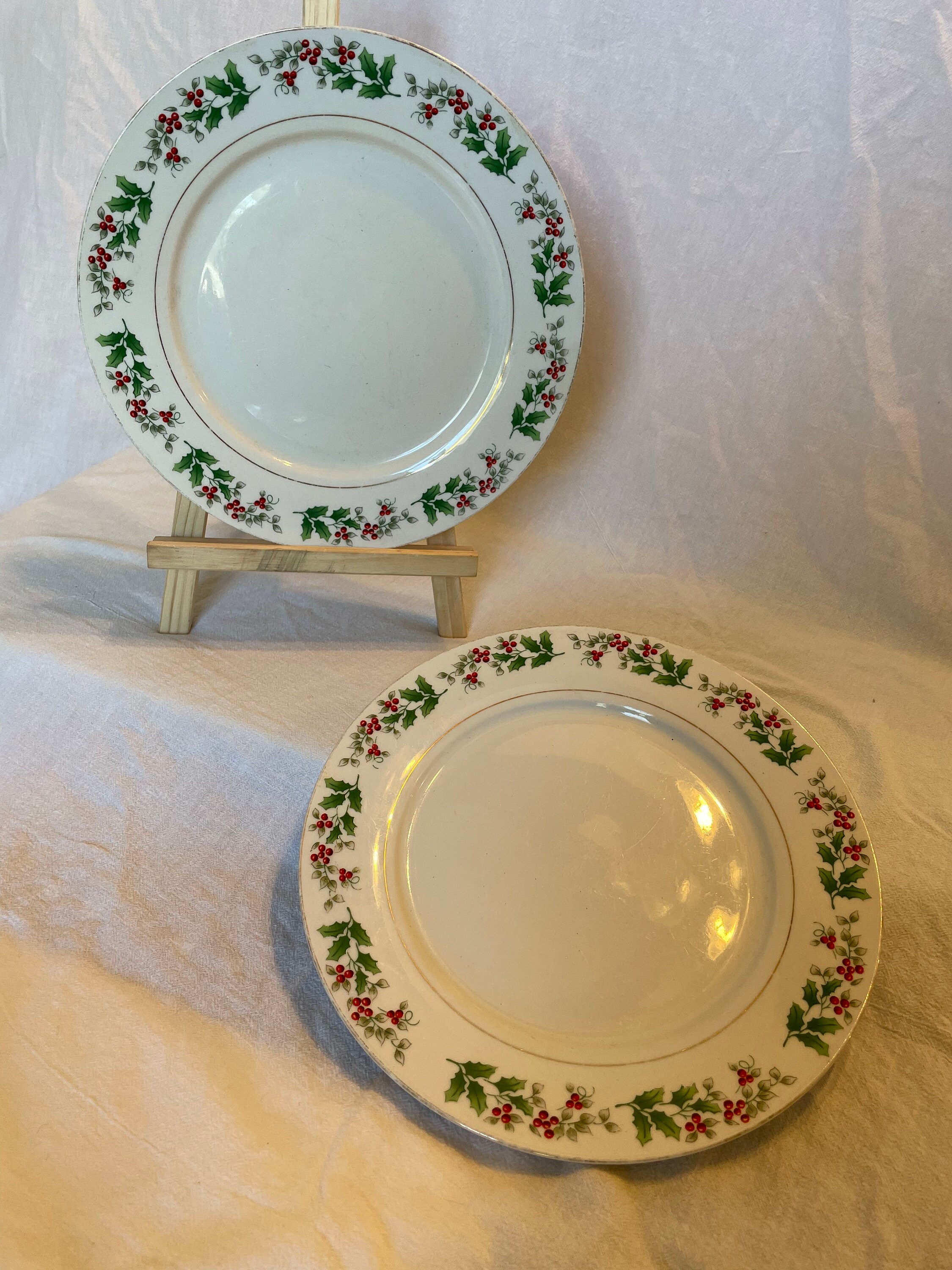 Pair of Holly Dinner Plates - Etsy