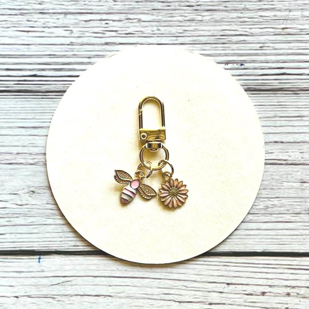 BEE AND DAISY Binder Charm | Binder Accessories Charm - Etsy