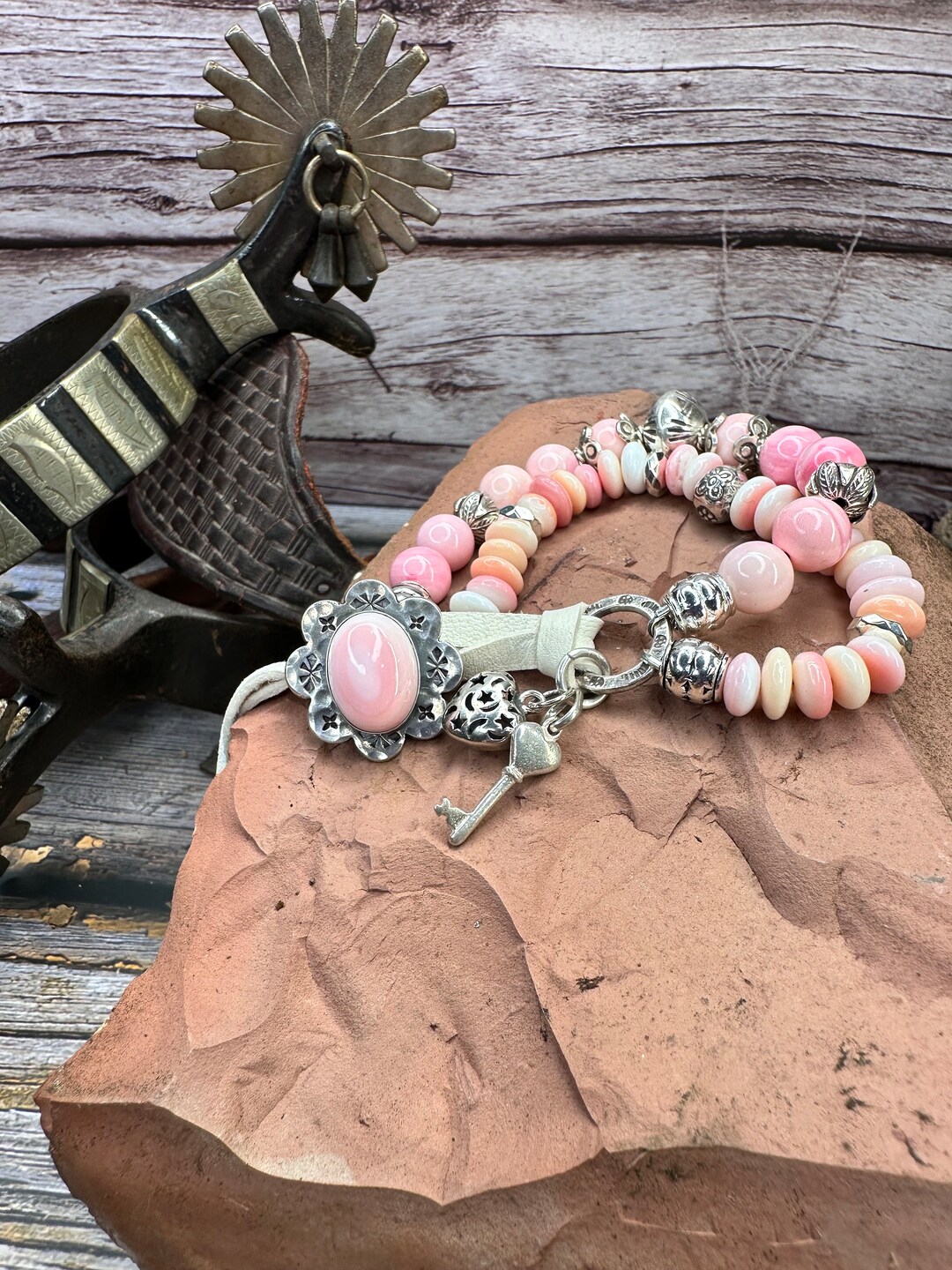 Pink Queen Conch Boho Double Strand Bracelet - Etsy