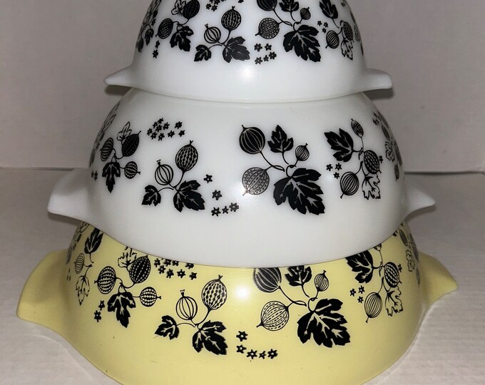 4 Vintage Pyrex Primary Mixing Bowls Excellent Condition Full Set of 4 ...