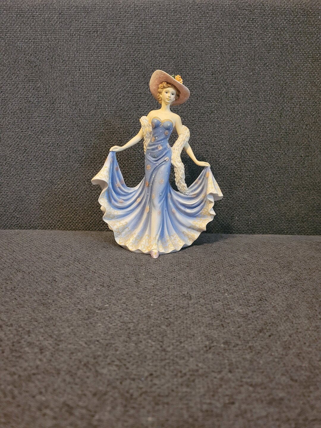 Leonardo Collection Figurine "laura" - Etsy