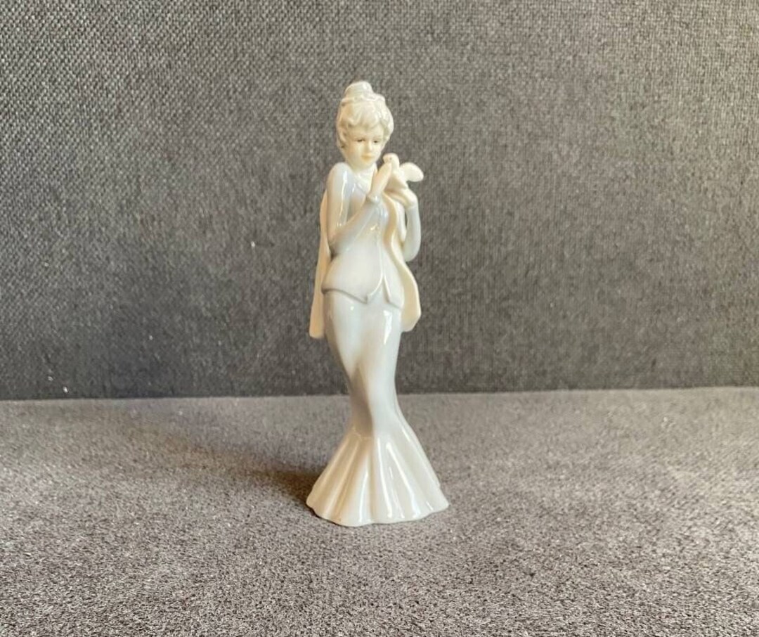 Porcelain Figure "girl With a Bird" - Etsy