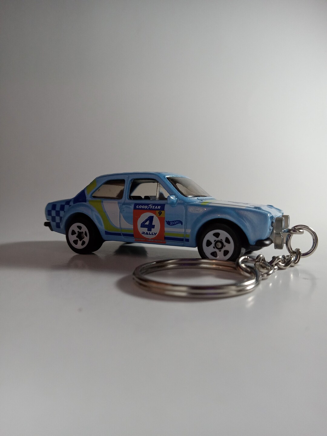 Ford Escort RS1600 Hotwheel Keychain Car Keychain Keychain Truck Car ...