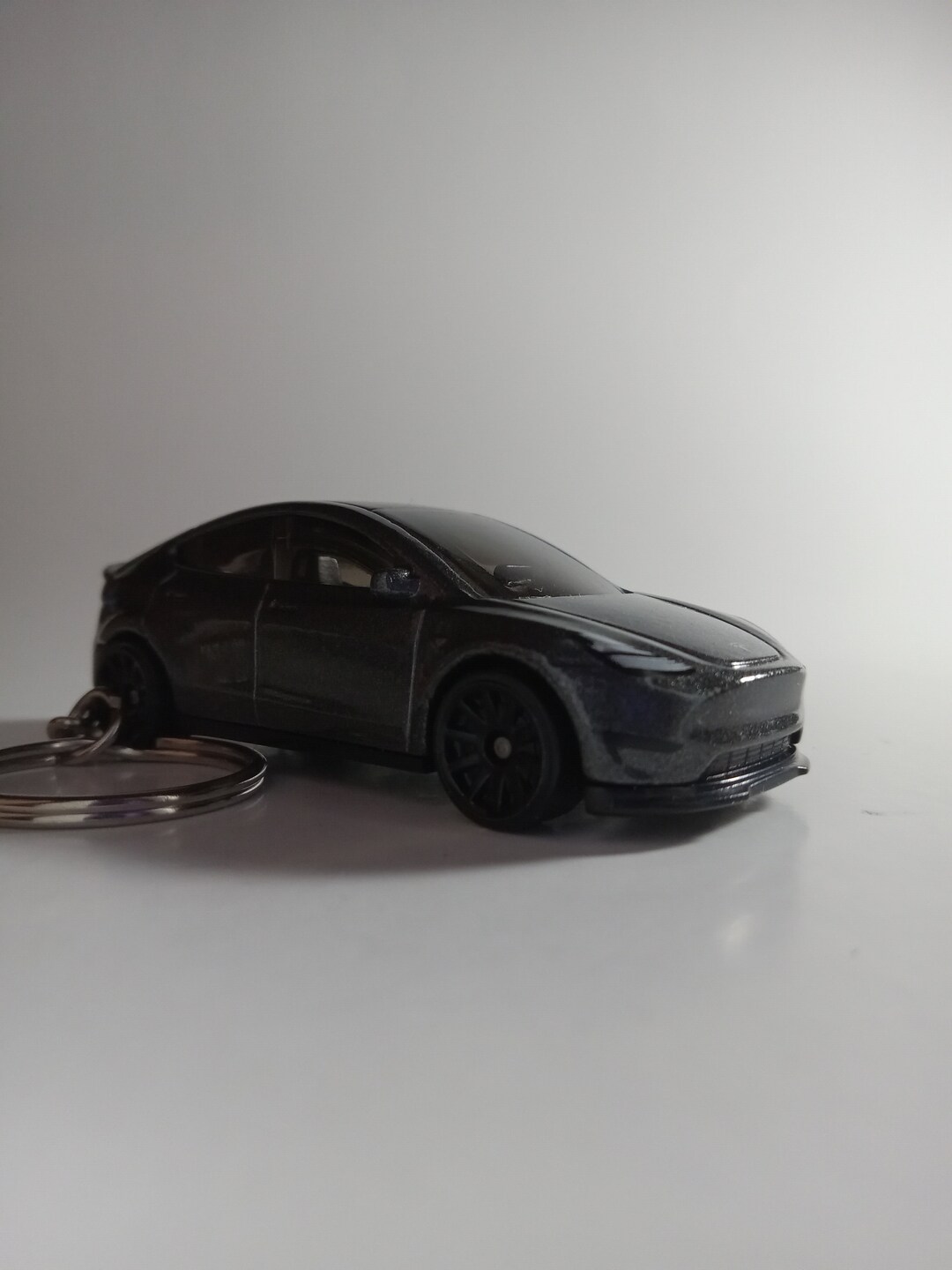 Tesla Model Y Hotwheel Keychain Car Keychain Keychain Truck Car Car Guy ...