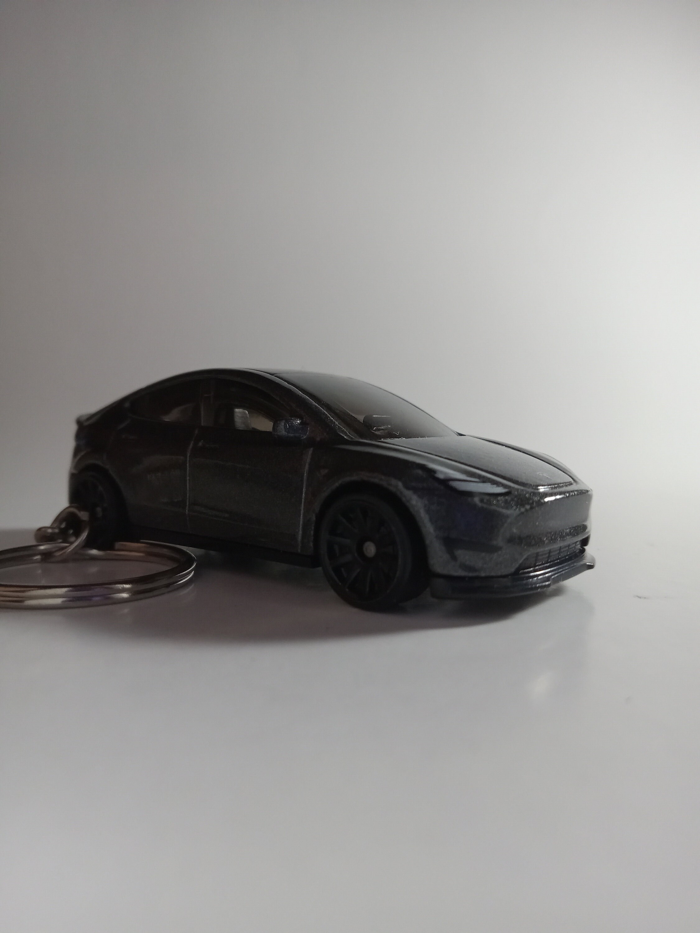 Tesla Model Y Hotwheel Keychain Car Keychain Keychain Truck Car Car Guy ...