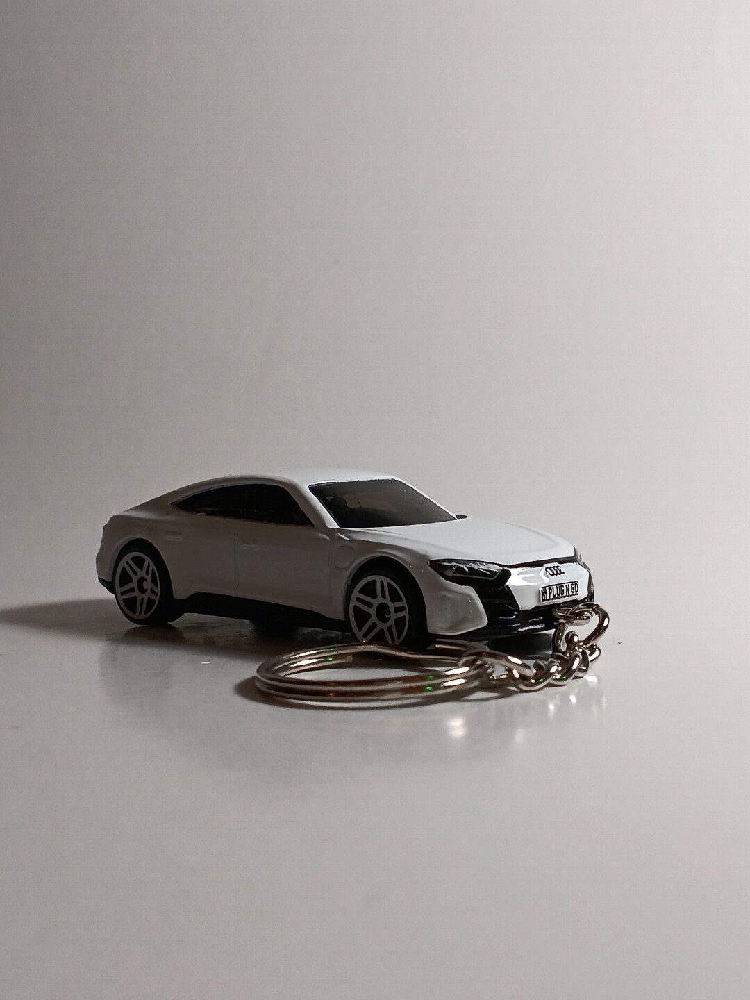 Audi E-tron GT Hotwheel Keychain Car Keychain Keychain Truck Car Car ...