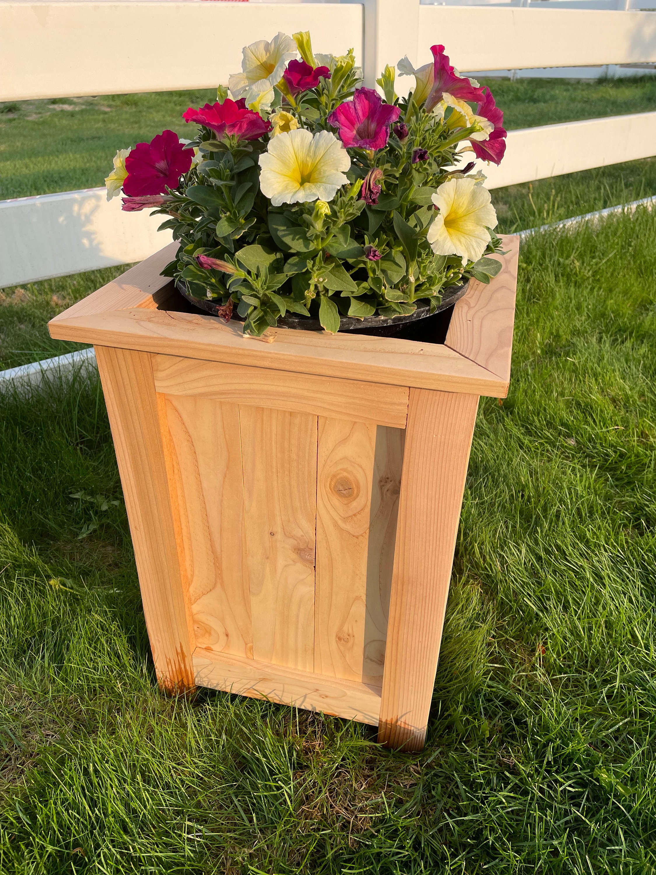 Planter Box Plans 19.5-inch / Cedar Flower Box / Outdoor Planter / DIY ...