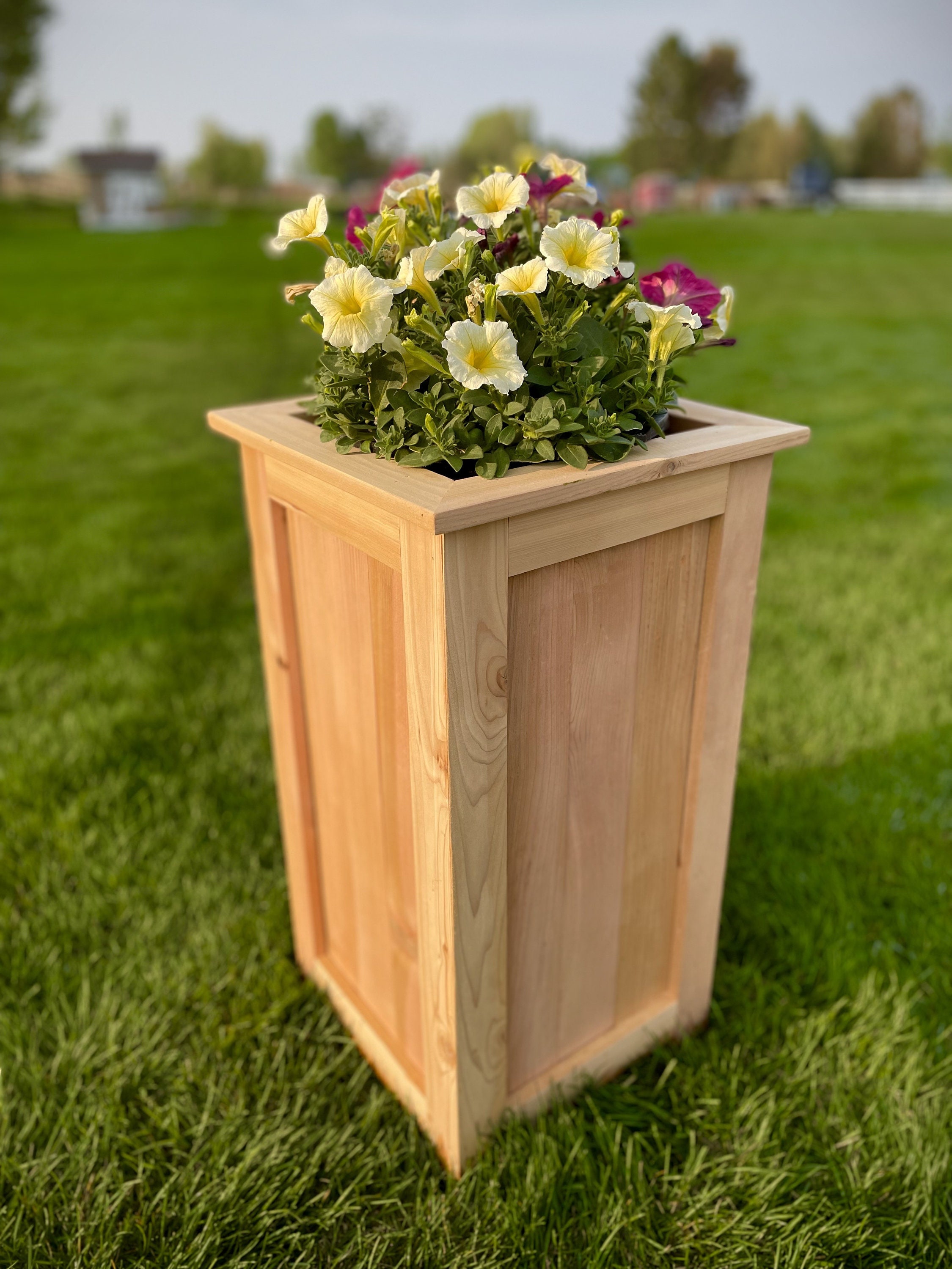 Planter Box Plans - 26-inch | Cedar Flower Box | Outdoor Planter | DIY ...
