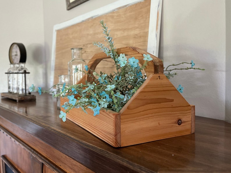 Decorative Toolbox Plans | Garden Basket Plans | Flower Basket Plans ...