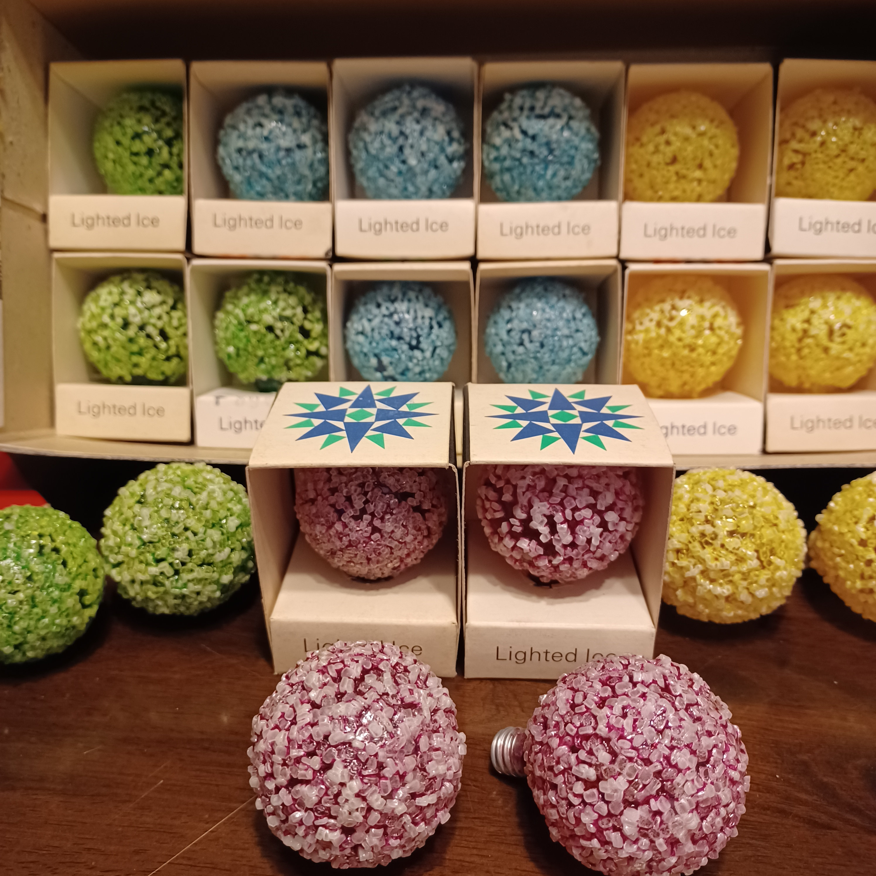 Set of 20 Vintage 1950-60 General Electric Lighted Ice Ball Crackle ...