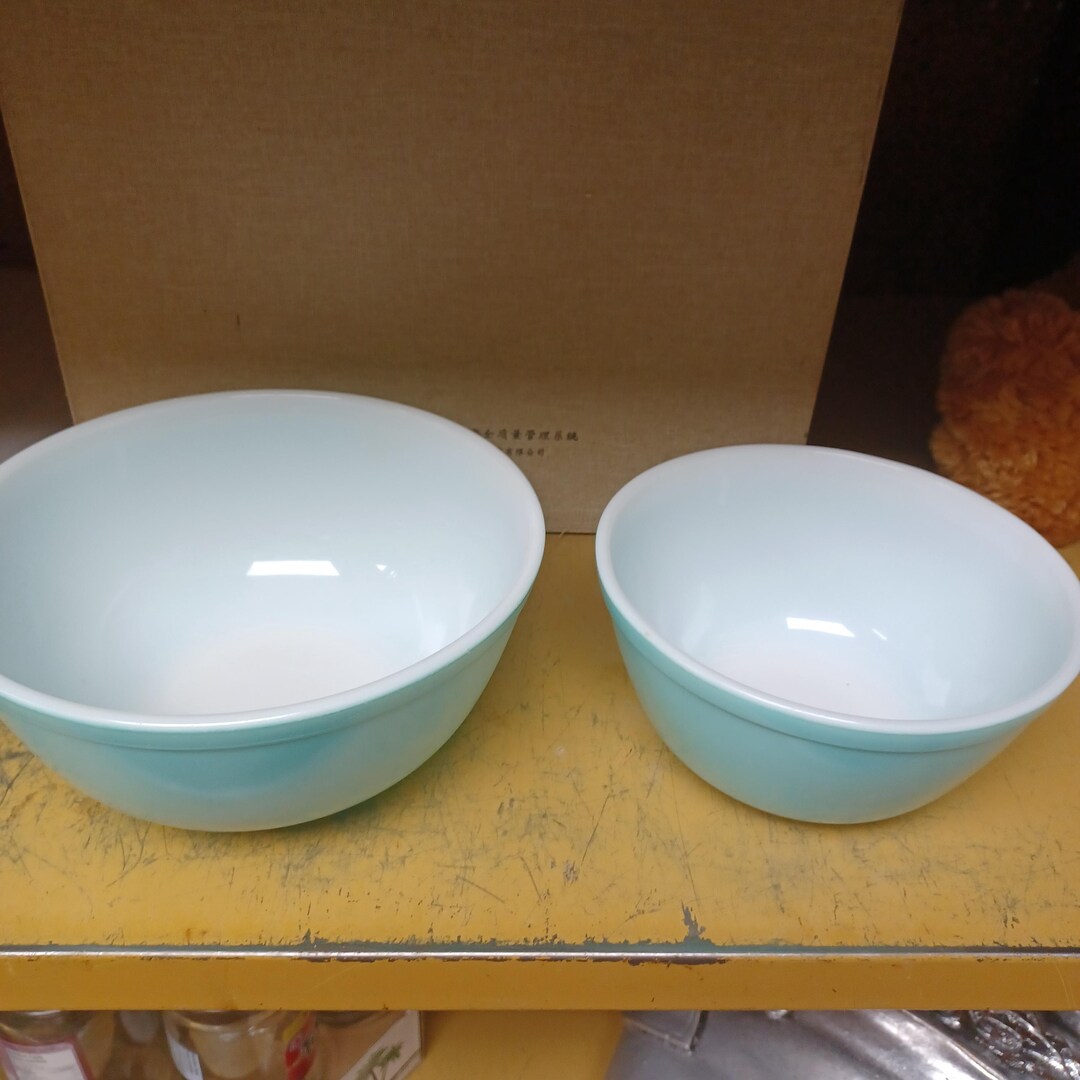 2 Vintage 1950's Pyrex Aqua Blue Turquoise Mixing Bowls - Etsy