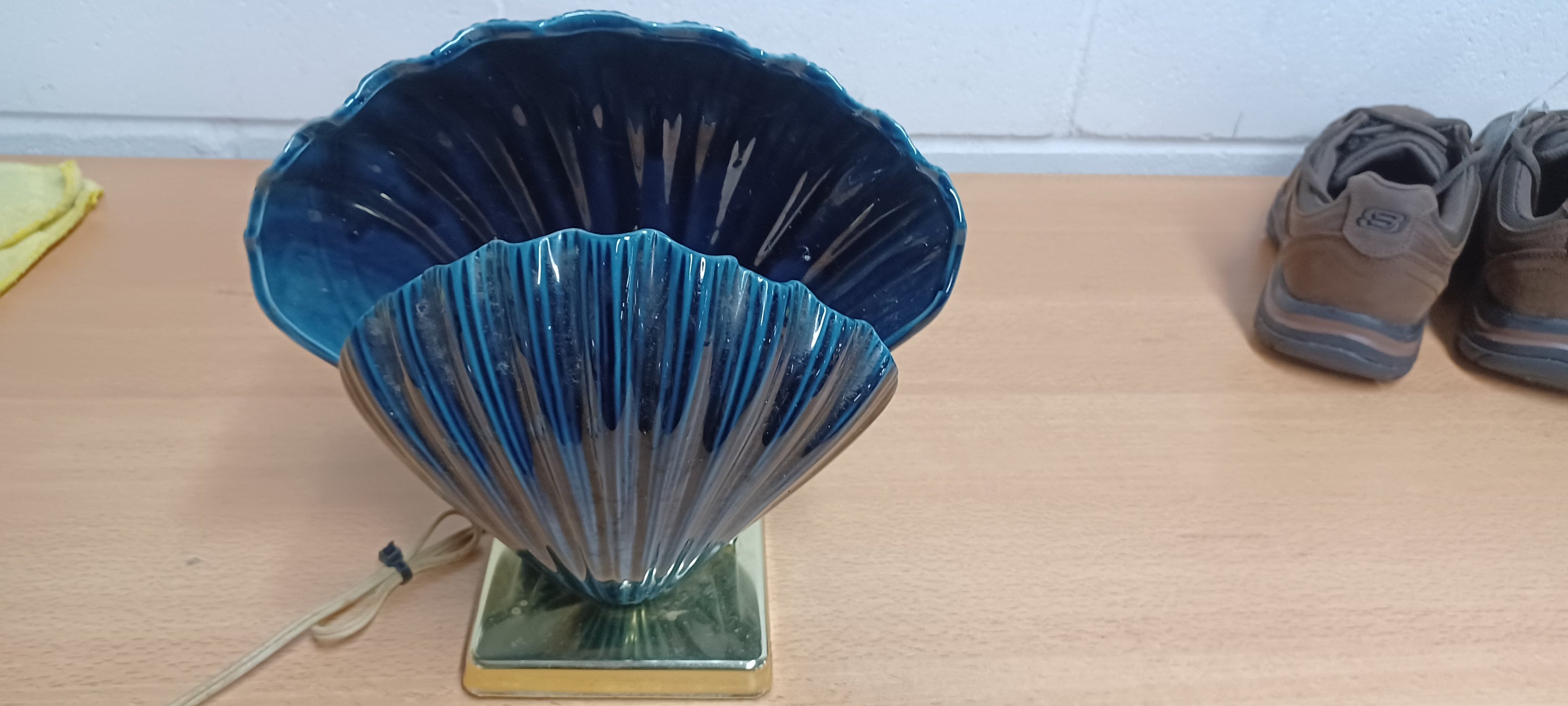 RARE 1970-1980 Vibrant Stunning Vintage Ceramic Blue Clamshell Table ...