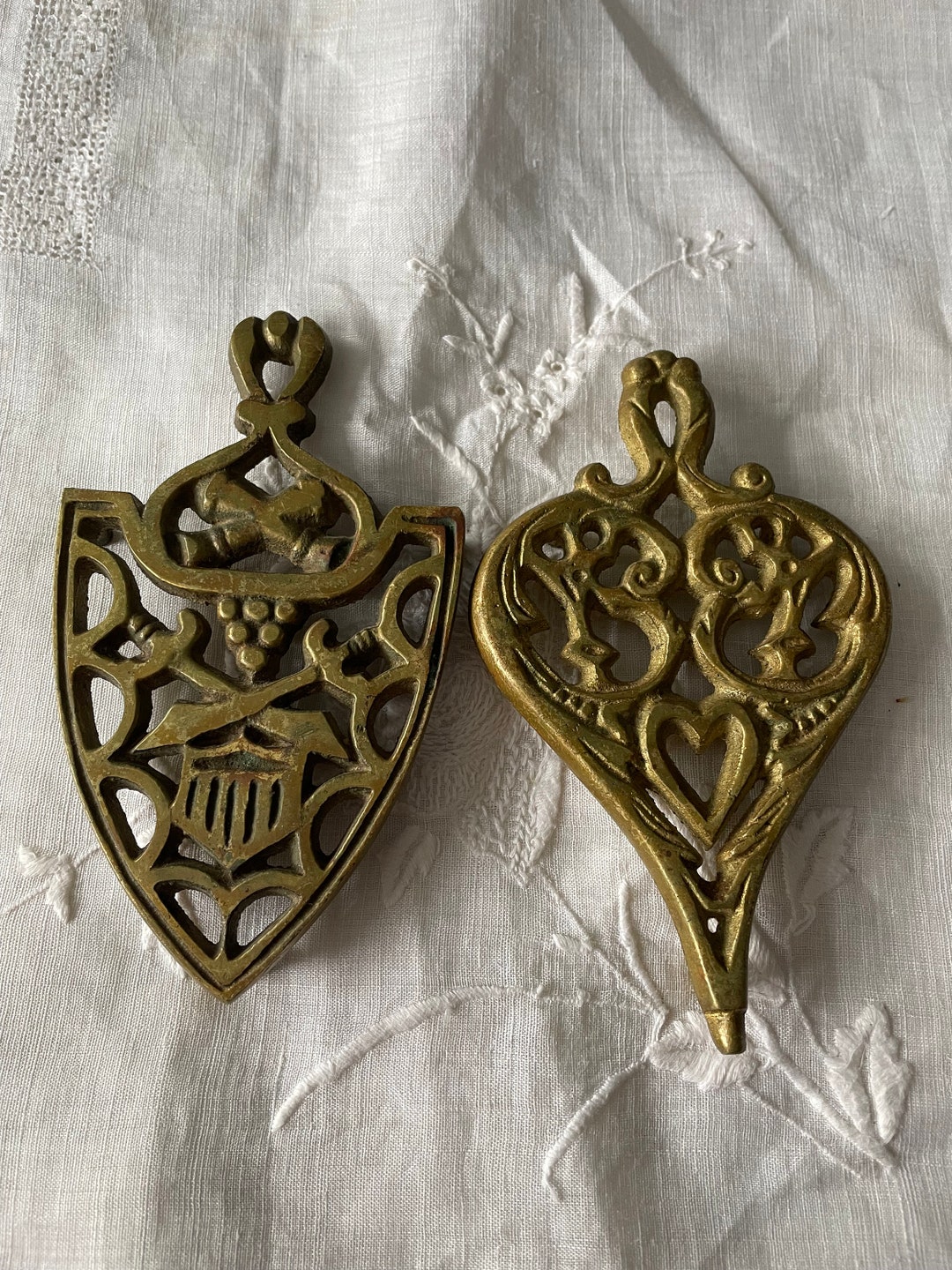 Pair of Wilton Trivets 5L & 5.25L - Etsy