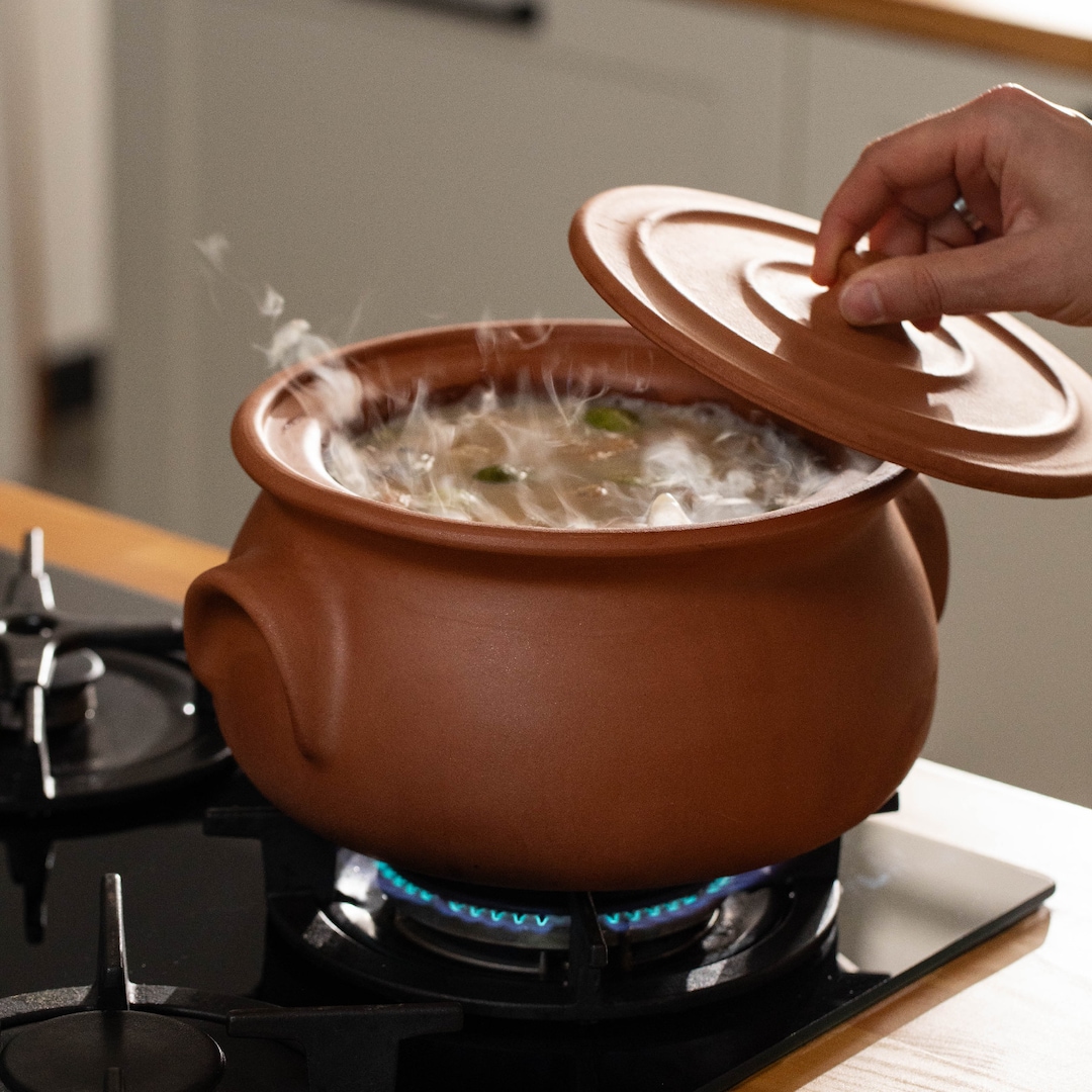 Handmade Terracotta Casserole Dish With Lid: Unglazed Clay Cookware - Etsy