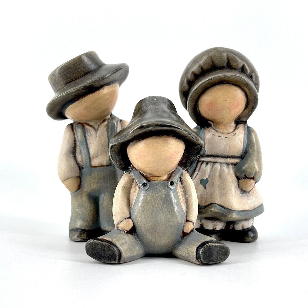 Vtg Faceless Amish Family Ceramic Figurines Mom Dad Child Farmhouse ...