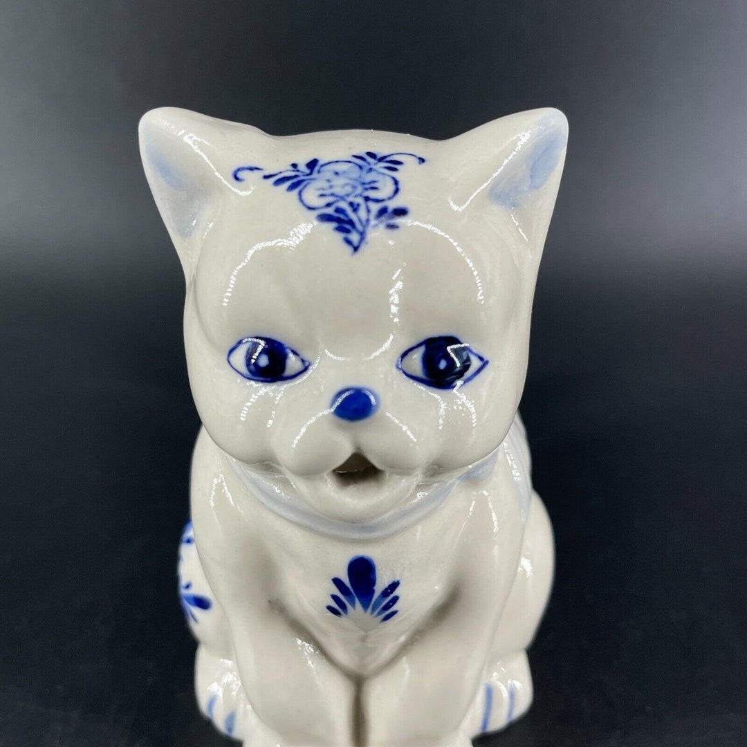 Vintage Delft Blue & White Floral Cat Pitcher Kitty Creamer Windmill ...