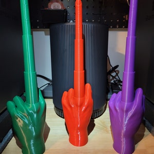 Collapsing Middle Finger | Gag Gift | Desk Toy | Fun Fidget Toy ...