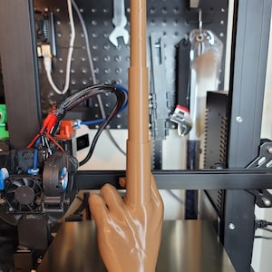 Collapsing Middle Finger | Gag Gift | Desk Toy | Fun Fidget Toy ...