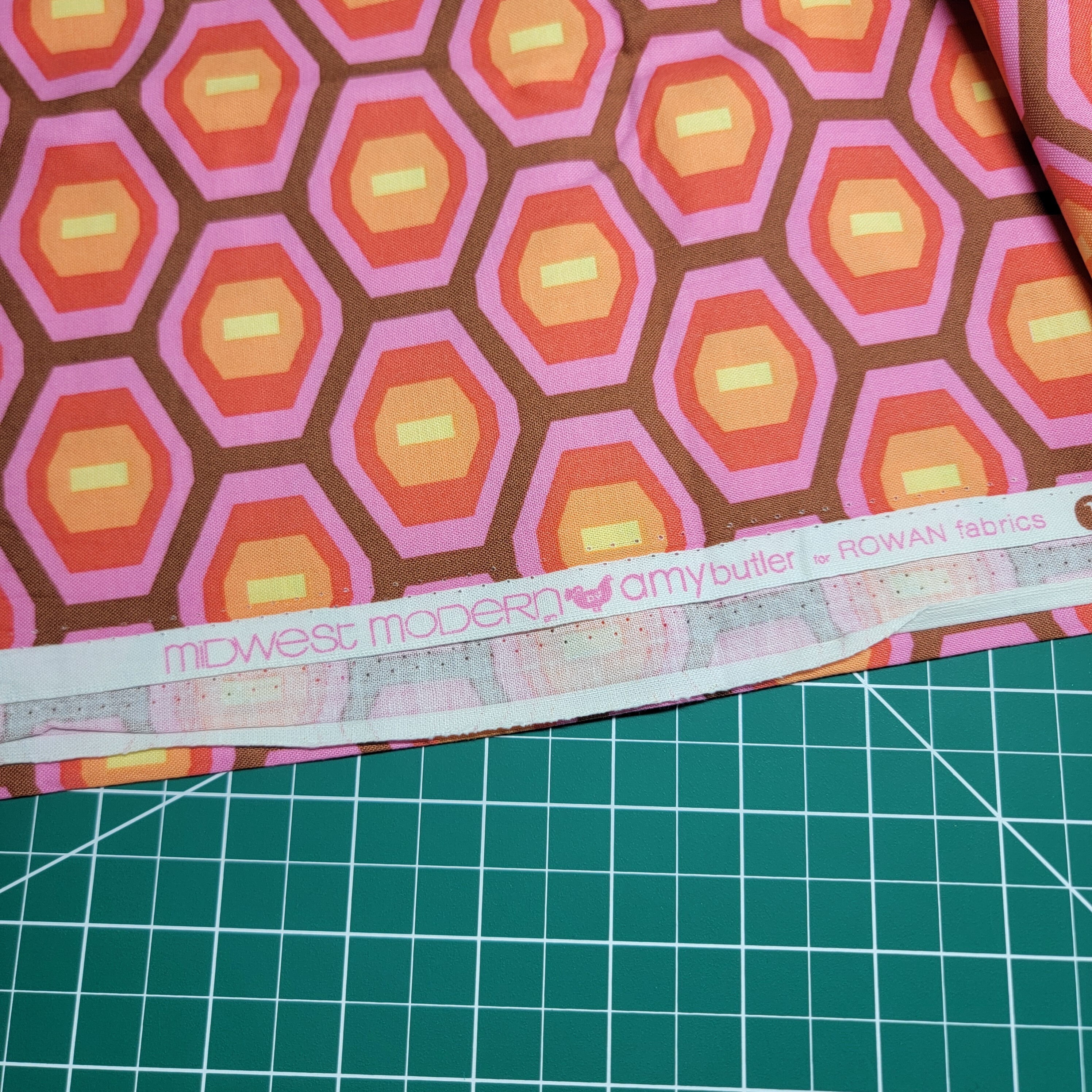Amy Butler Midwest Modern Honeycomb in Pink/brown - Etsy