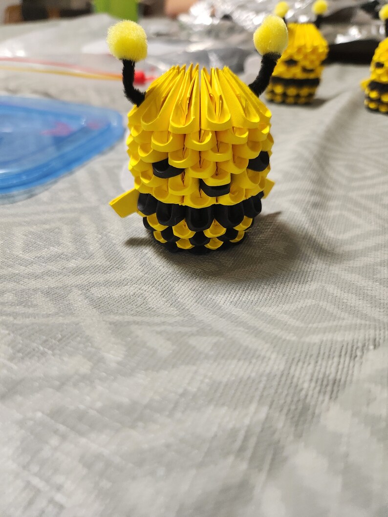 3D Origami Bee - Etsy